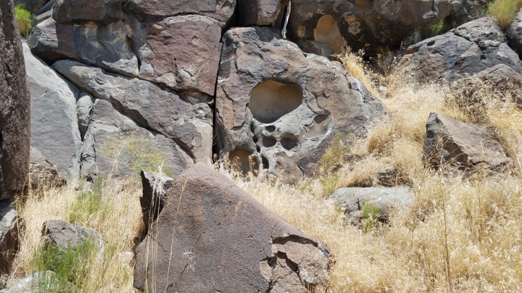 The Hole-In-The-Rock Site – McCuration